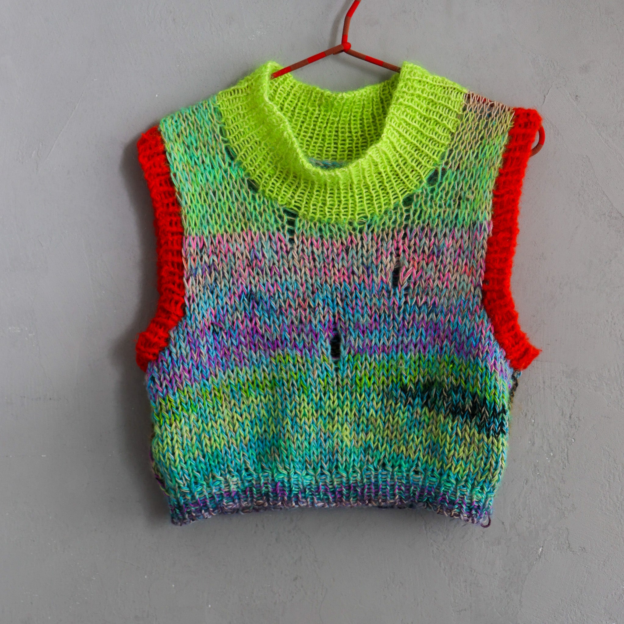 Hot Scrap Vest Knitting Pattern // Free Knitting Pattern // Scrap Yarn – Boredom Kills Design BKD